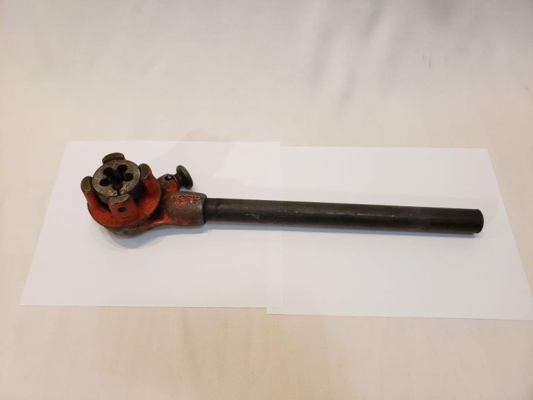 RIDGID Pipe 00-R Hand Ratchet Threader & 1/2 die head | Chicago HVAC ...
