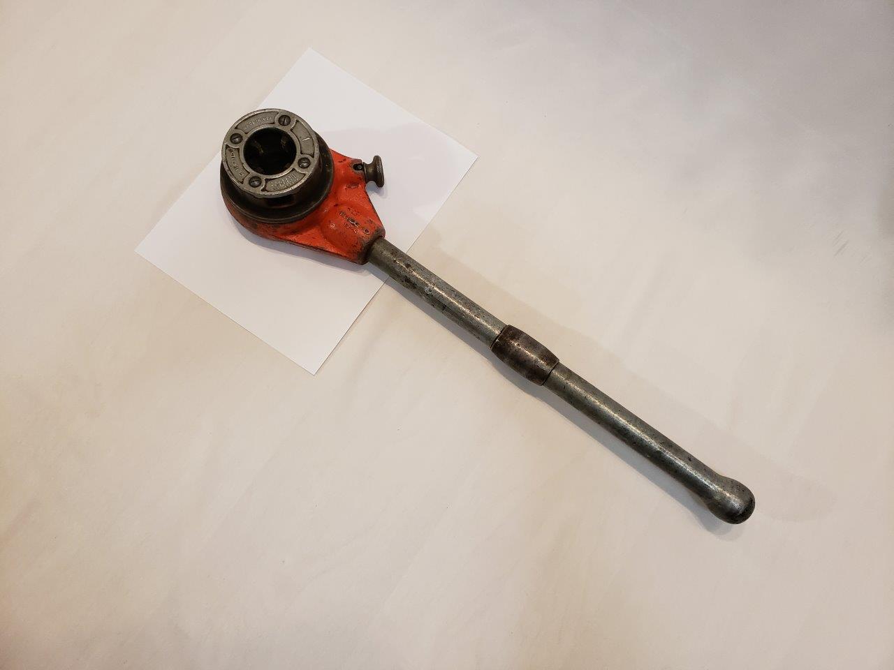 RIDGID Pipe 12-R Hand Ratchet Threader No. D-286 & 1 inch die head ...
