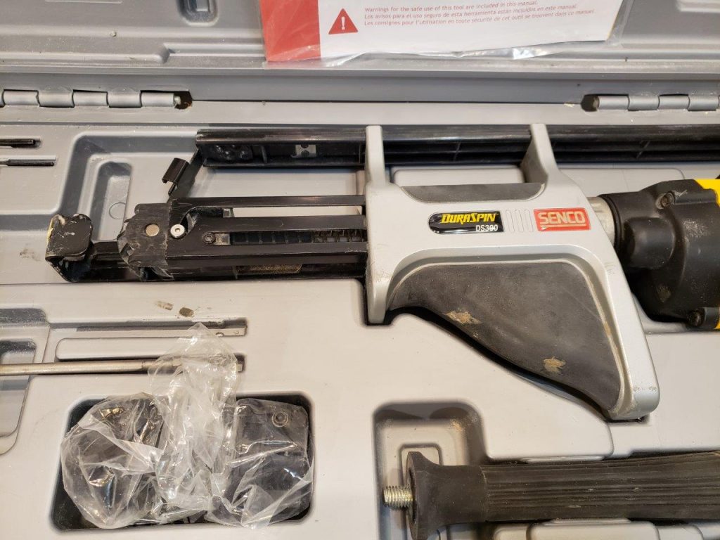 Senco DuraSpin DS300-D2 Screw Fastening System Deck Stand Up Gun ...