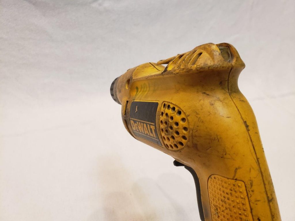 DEWALT D21008 Heavy-Duty 6 Amp 3/8-Inch Drill Kit w/ Keyless Chuck | Chicago HVAC tools and supplies