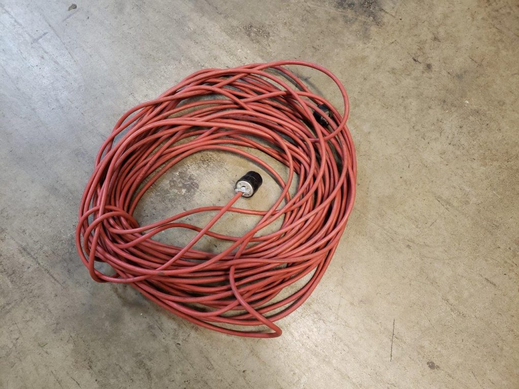 100 Feet ft Red Extension Cord for indoor/outdoor heavy duty use with ...