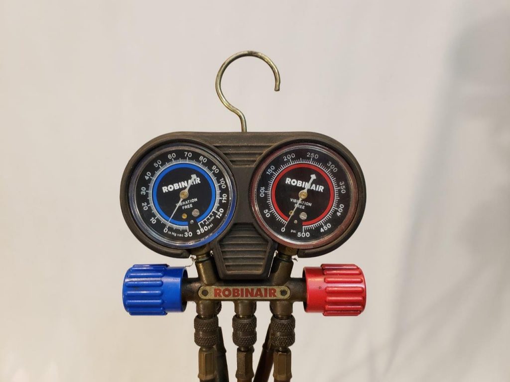 Robinair A/C Side Wheel Manifold Gauge Set with Hoses | Chicago HVAC ...