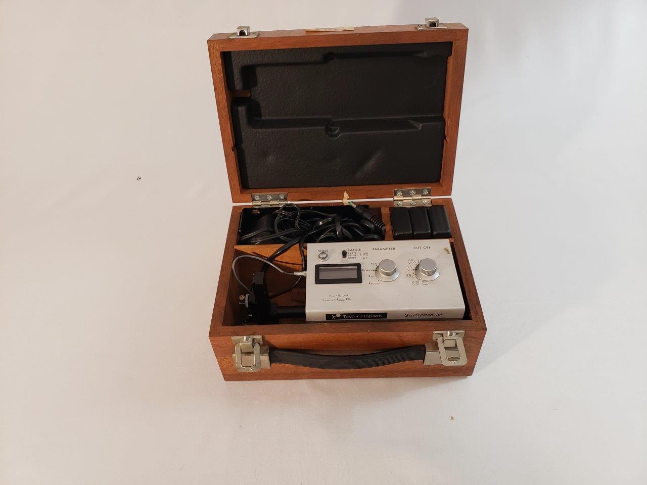 Taylor Hobson Surtronic 3P 112/1550 Surface Profileometer in Case ...