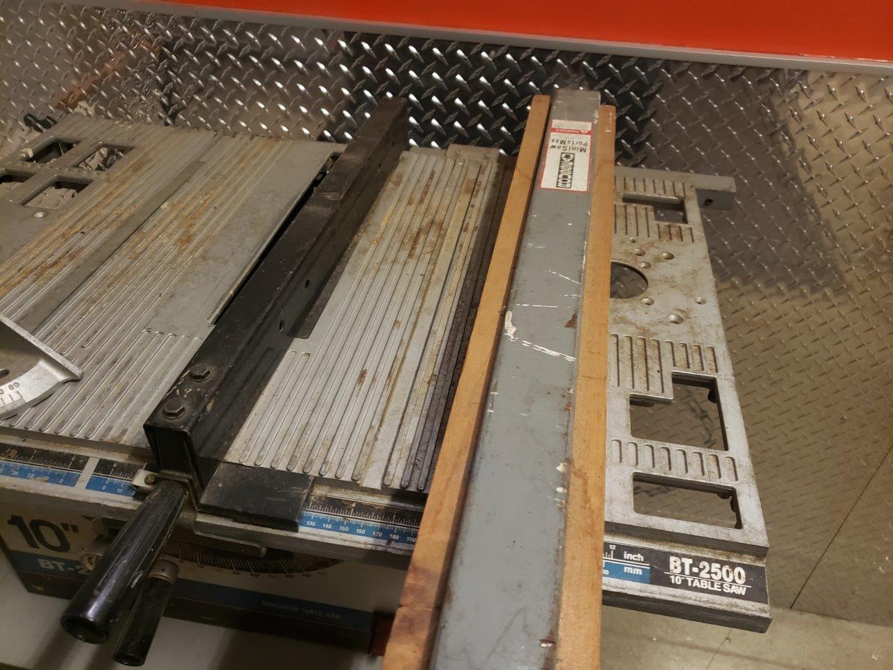 Ryobi 10″ BT-2500 Benchtop Table Saw with Stand | Chicago HVAC tools ...