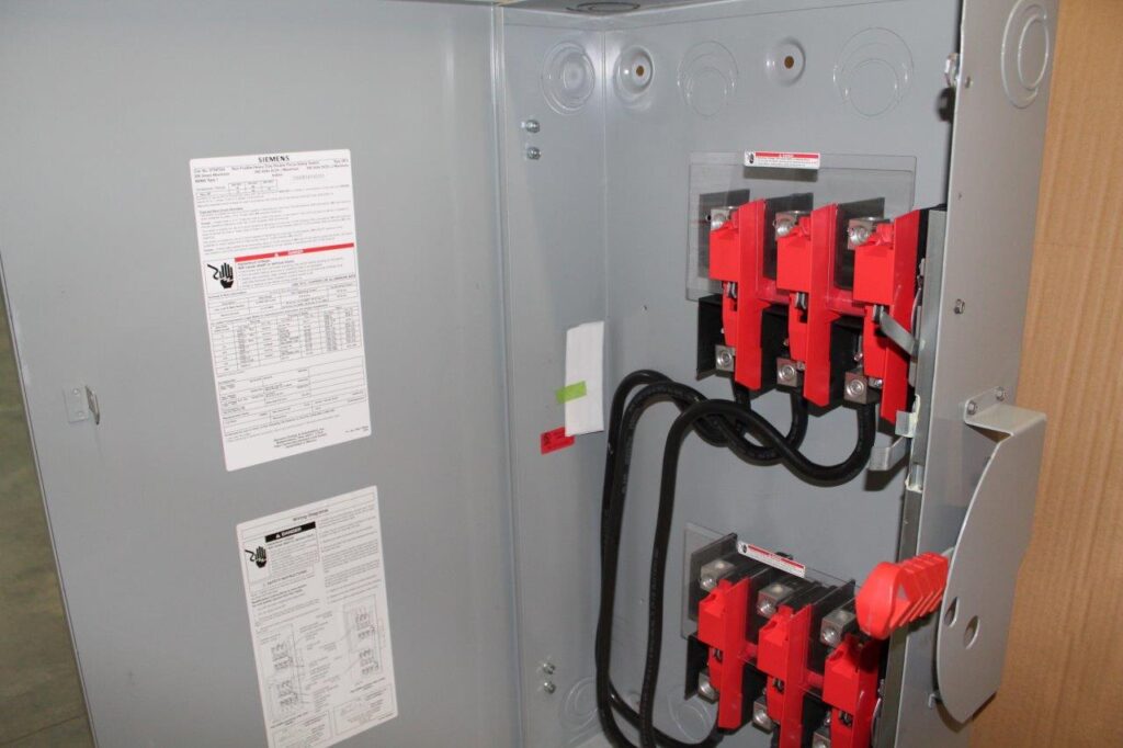 DTNF324 Double Throw Non-Fusible Safety Switch 200A 240V by Siemens ...