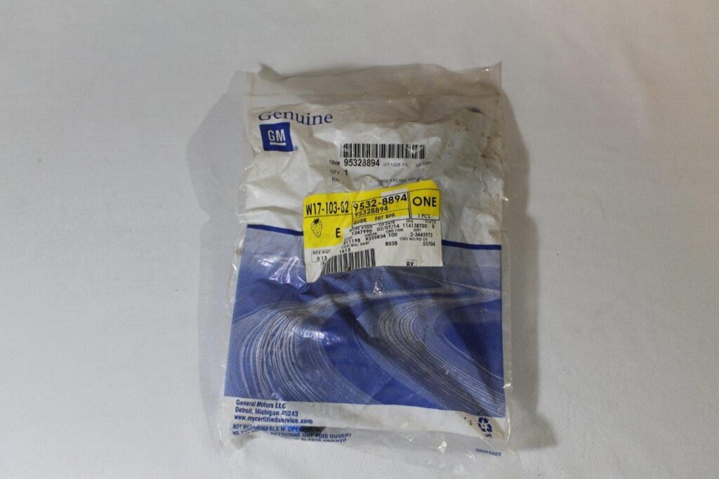 Genuine GM Passenger Side Front Bumper Fascia Guide 95328894 | Chicago ...