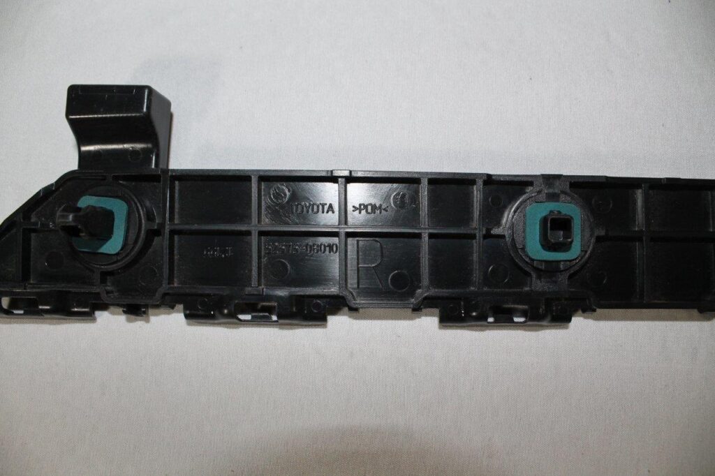 Genuine Toyota 52575-08010 Bumper Retainer Sienna 2011-2020 | Chicago ...