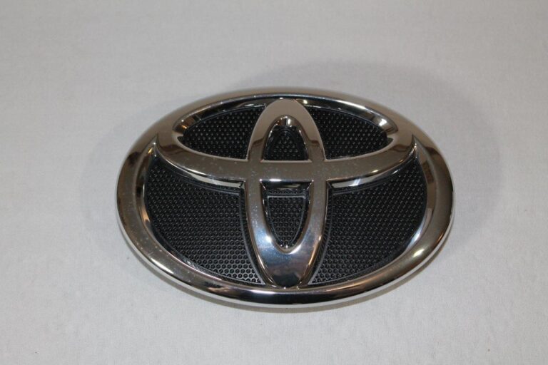 TOYOTA Genuine Accessories 75311-06100 Grille Emblem 7531106100 for ...