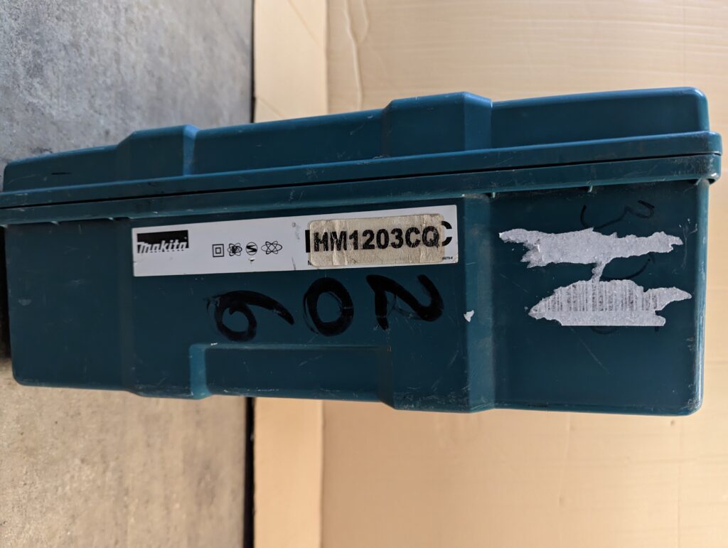 Makita HM1203C 14 Amp SDS-MAX Corded Variable Speed 20 lb. Demolition ...